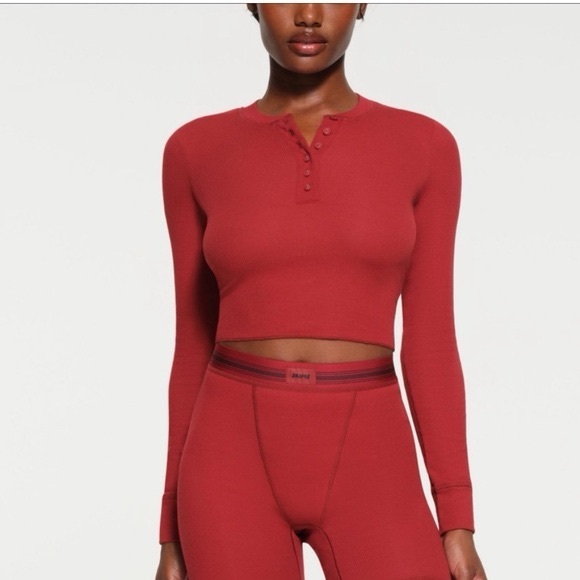 SKIMS | Tops | Nwts Skims Cotton Rib Long Sleeve Crop Henley Large ...